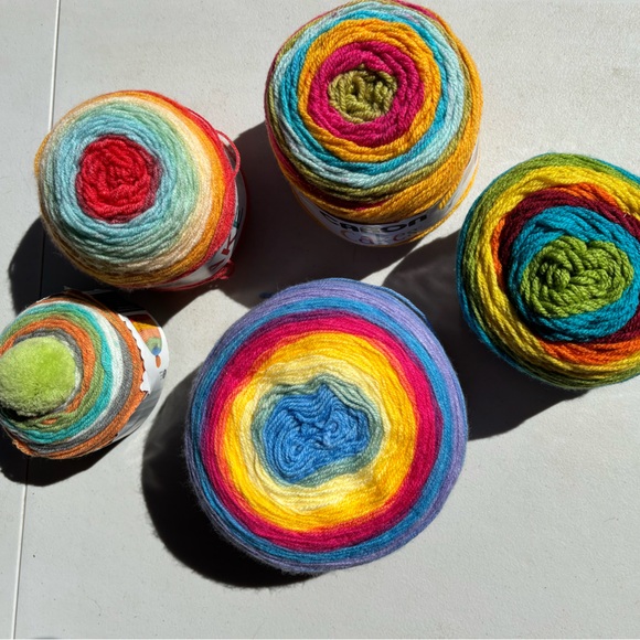 Caron | Other | Caron Lion Brand Rainbow Multicolor Yarn Set 5 Cake ...